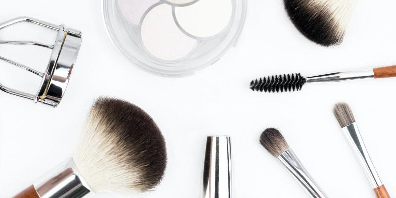 Must-Have Pro Makeup Tools | Pandora Beauty